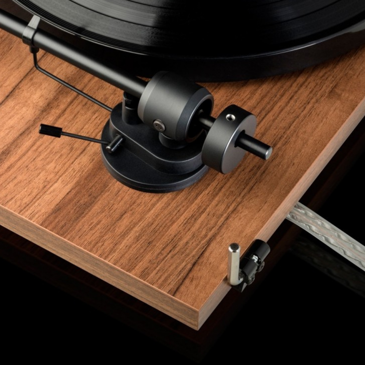 Pro-Ject E1 BT Bluetooth Turntable
